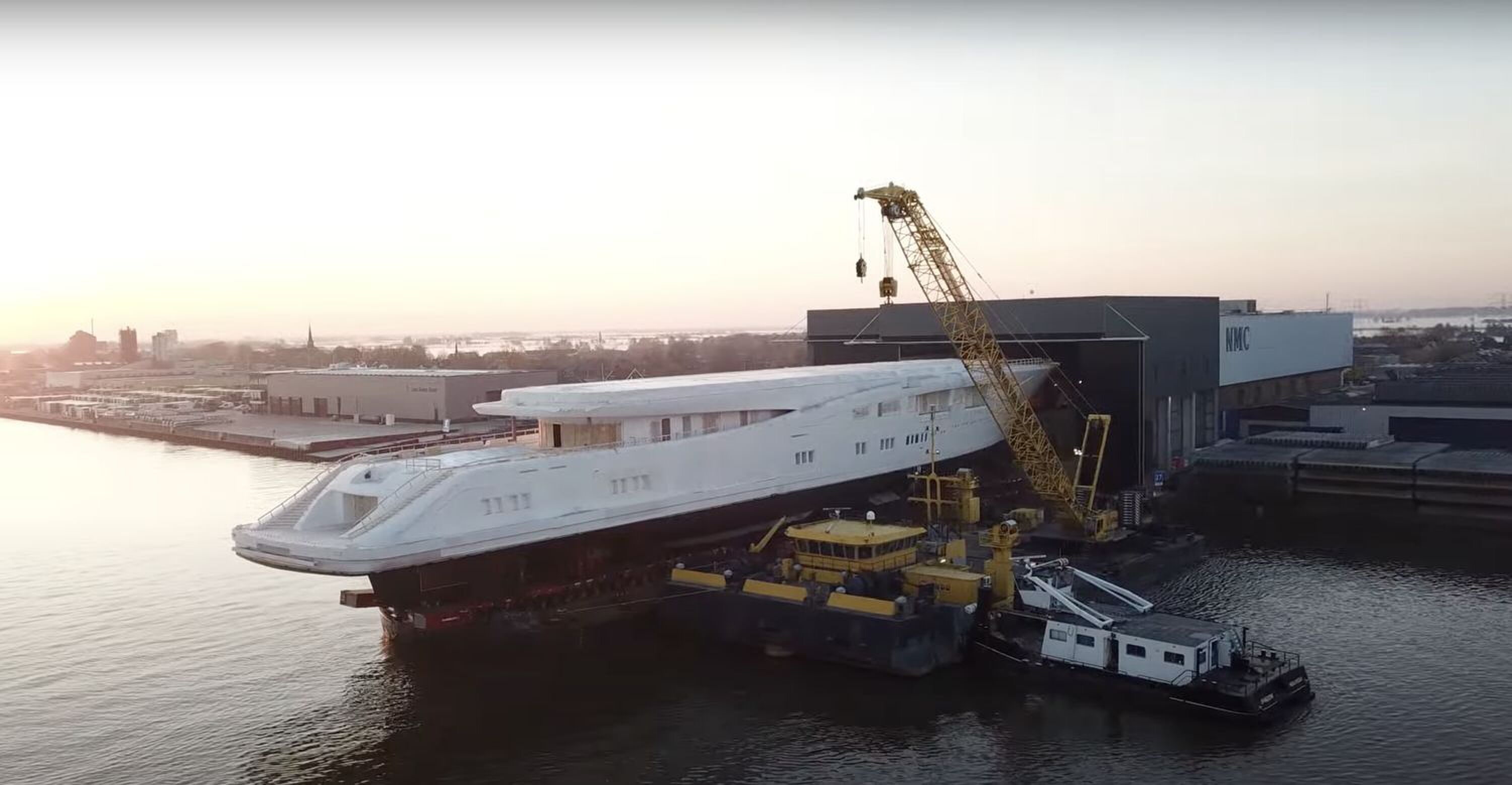 Project 821: zie hier het grootste jacht van Feadship - Pure Luxe