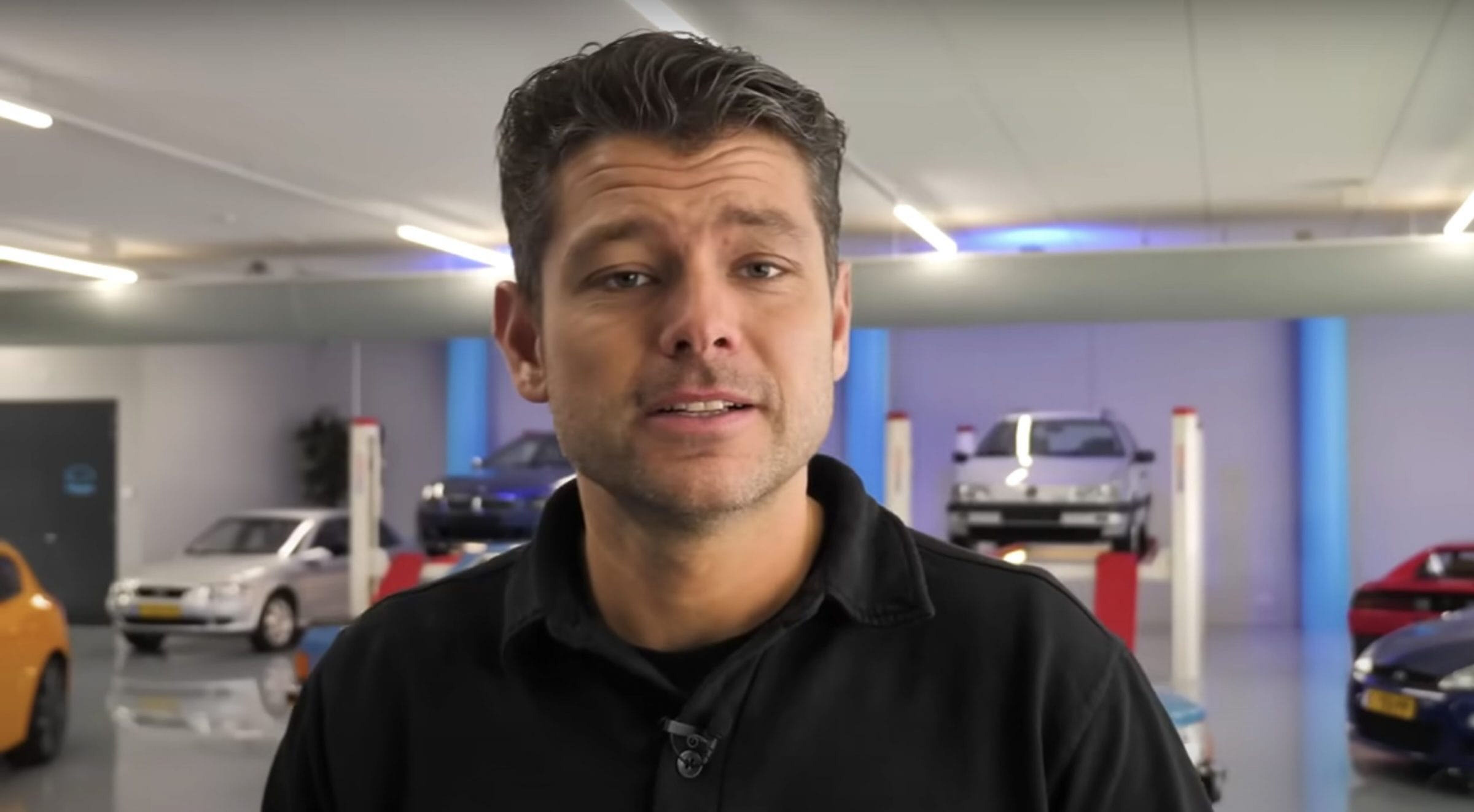 Autopoetsmiljonair Rick van Stippent verkoopt maar liefst 43 auto's uit zijn privé-collectie ...