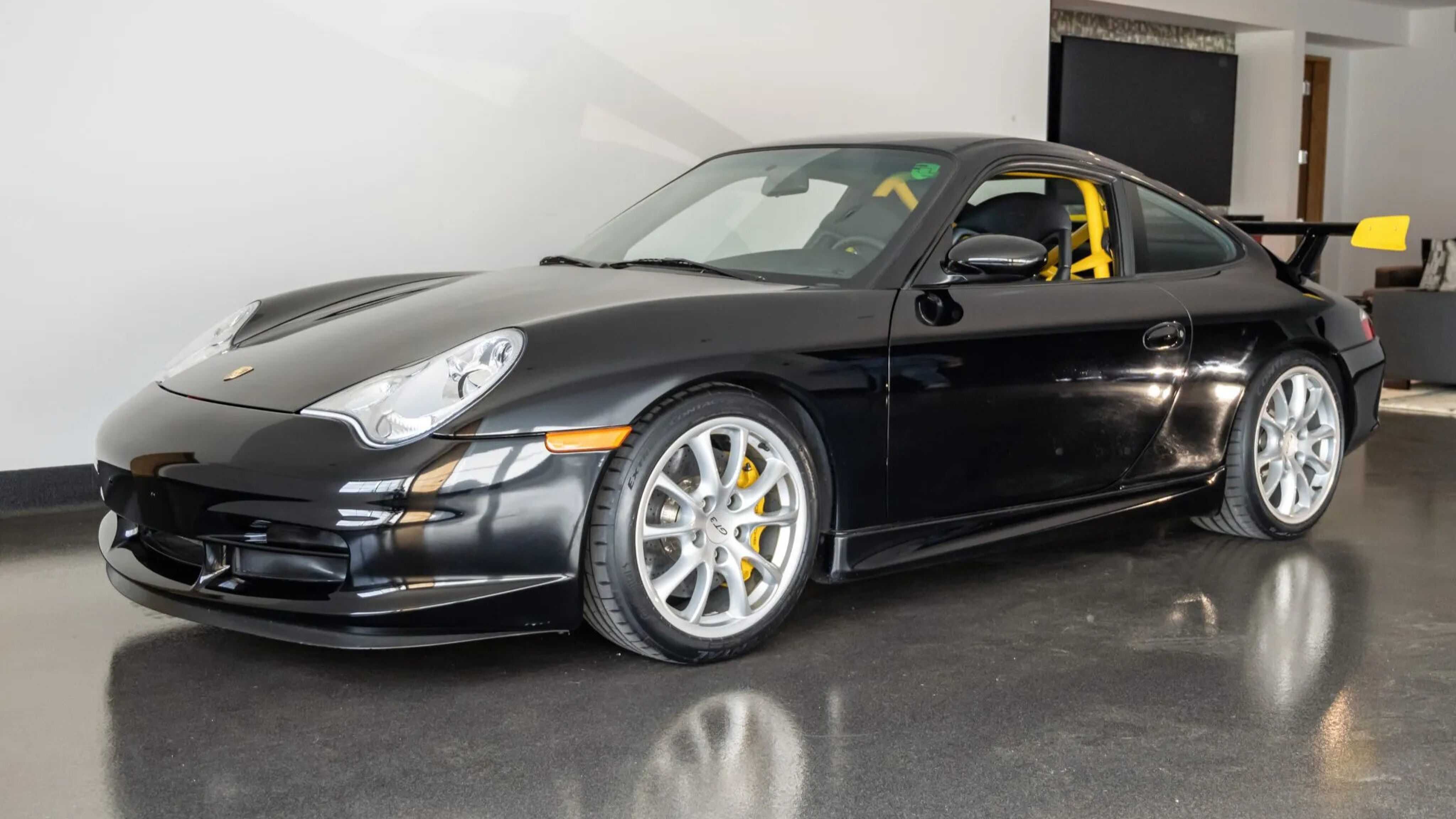 Youngtimer Porsche 911 GT3 levert $ 131.000 op bij veiling