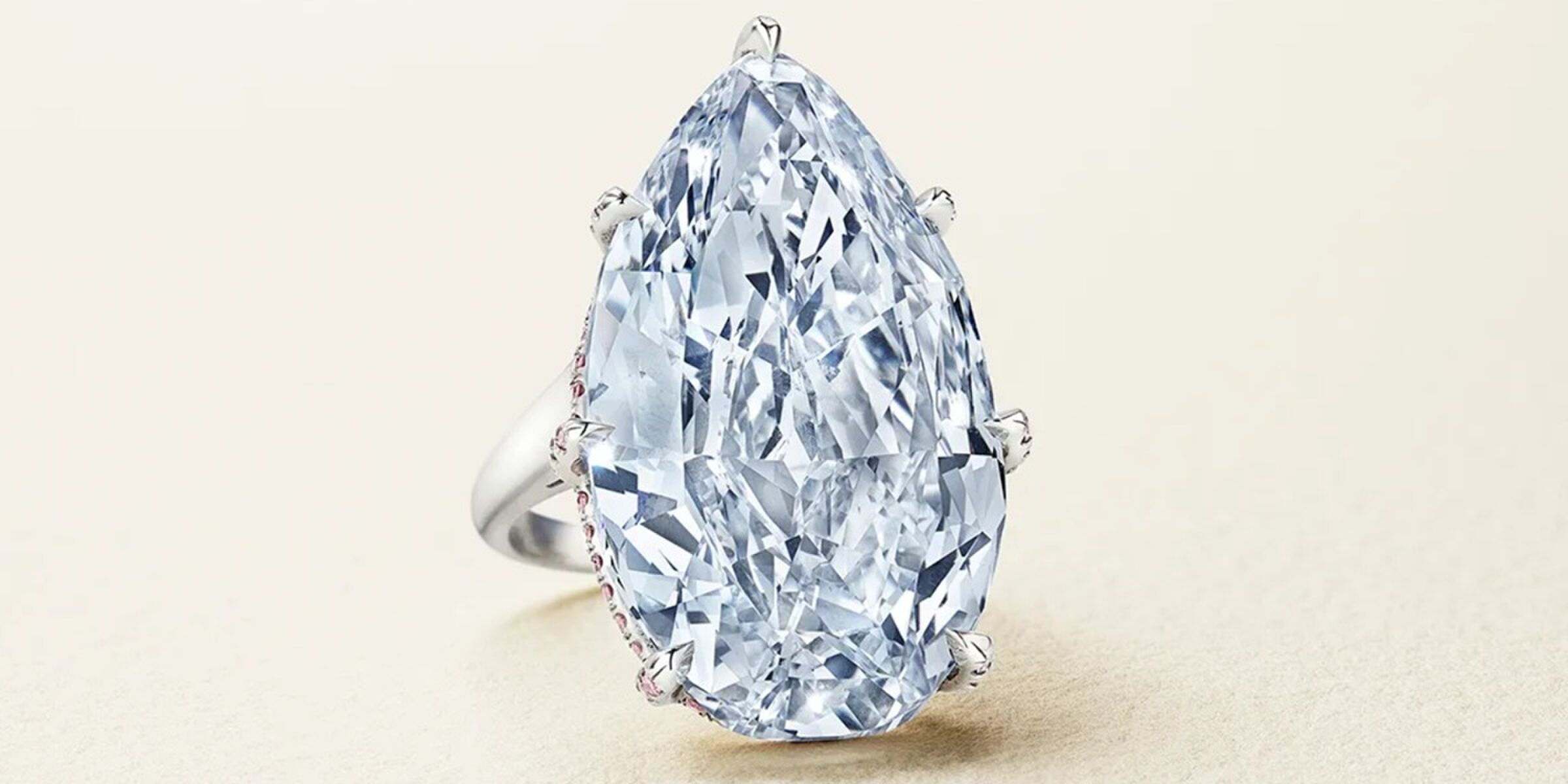 Grootste blauwe diamant ooit op een veiling zal miljoenen kosten