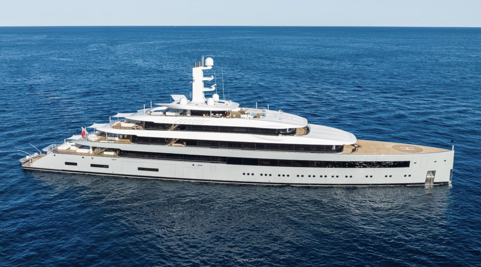 Feadship lanceert 'Project 824' voor voormalig Starbucks-CEO