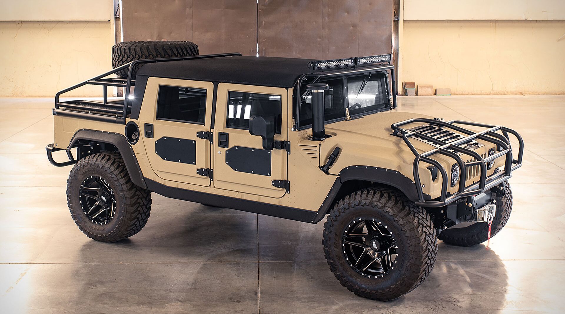 Voor €220.000 ben je de eigenaar van deze extreme Hummer H1 - Pure Luxe