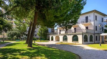 Voormalige villa van Benito Mussolini in Italië te koop verschenen