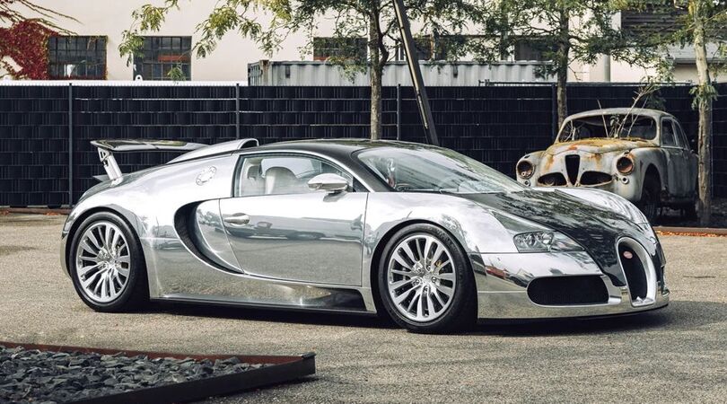 Multimiljonair Michel Perridon neemt Bugatti Brouillard in ontvangst